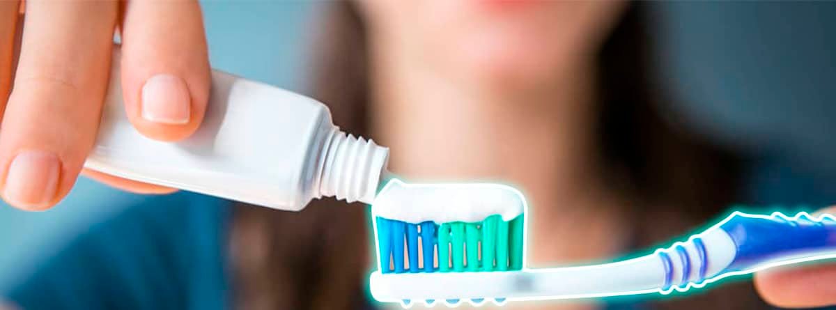 CEPILLADO DENTAL - Clinica Dental Durcal